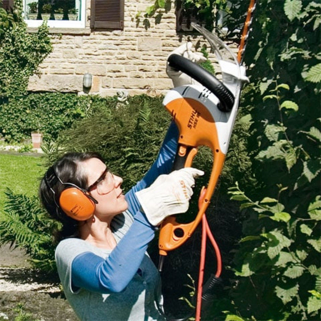 STIHL HSE 61 Electric Hedge Trimmer | B.W. Machinery